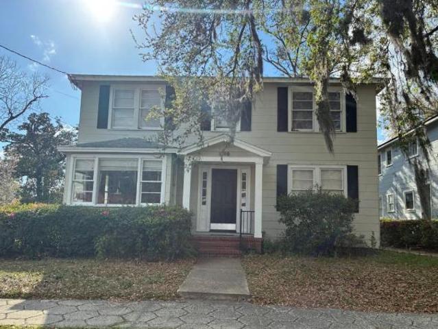 1 Br, 1 bath, Condo 1098 Cherry St