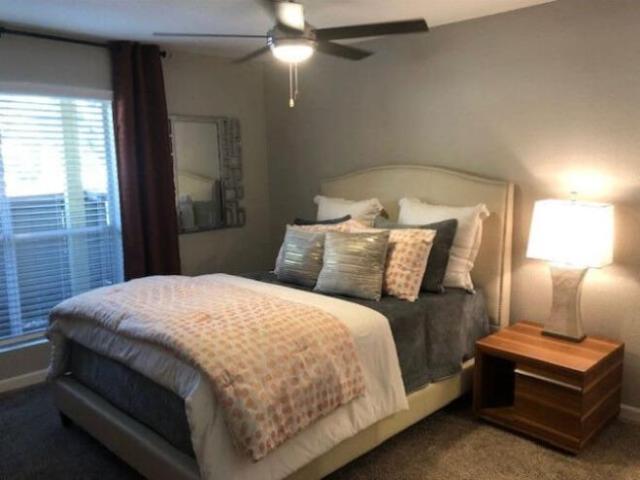 1 Br, 1 bath, Condo 10901 Meadowglen Ln