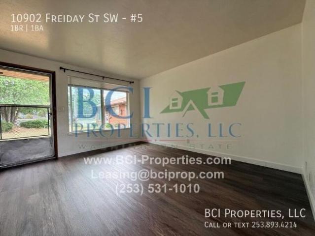 1 Br, 1 bath, Condo 10902 Freiday St SW