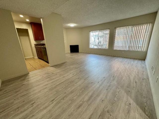1 Br, 1 bath, Condo 10911 Rochester Ave