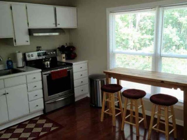 1 Br, 1 bath, Condo 10 Beehive Dr