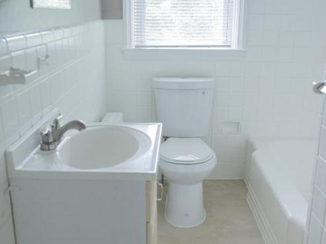 1 Br, 1 bath, Condo 1105 E 43rd St