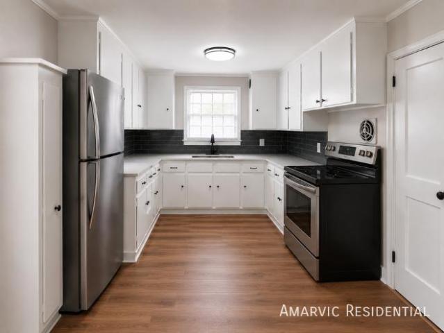 1 Br, 1 bath, Condo 1107 College St