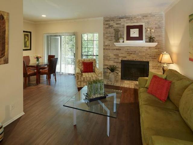 1 Br, 1 bath, Condo 11028 Jollyville Rd