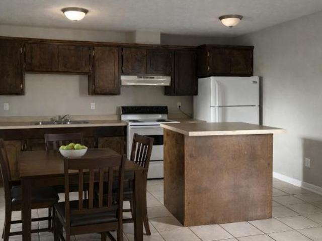 1 Br, 1 bath, Condo 1102 Ann St