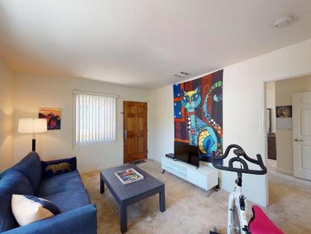 1 Br, 1 bath, Condo 1102 W 29th St