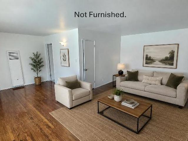 1 Br, 1 bath, Condo 11030 Moorpark St