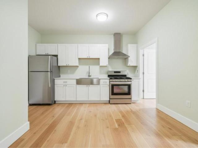 1 Br, 1 bath, Condo 110 8th St
