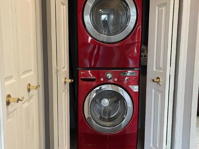 1 Br, 1 bath, Condo 110 Halsted Street