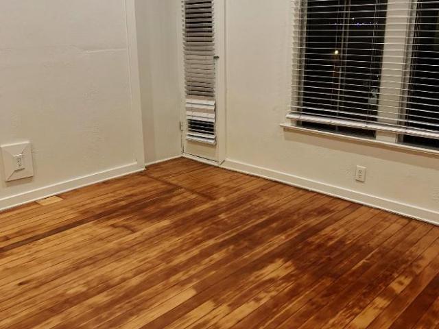 1 Br, 1 bath, Condo 1114 Poinsettia Dr