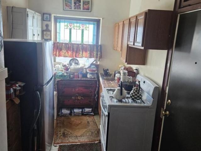 1 Br, 1 bath, Condo 1119 Washington