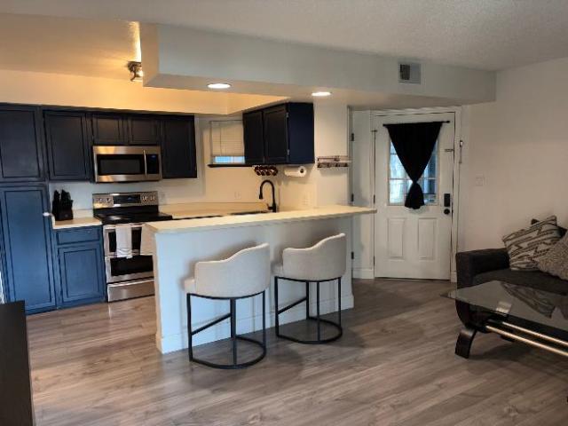 1 Br, 1 bath, Condo 11129 Alcott St