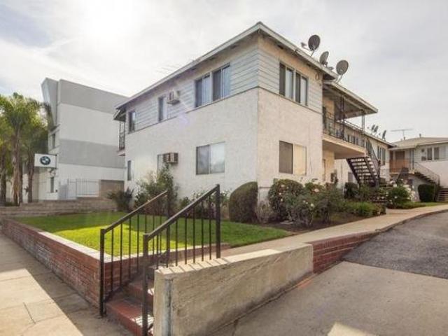 1 Br, 1 bath, Condo 111 N Atlantic Blvd