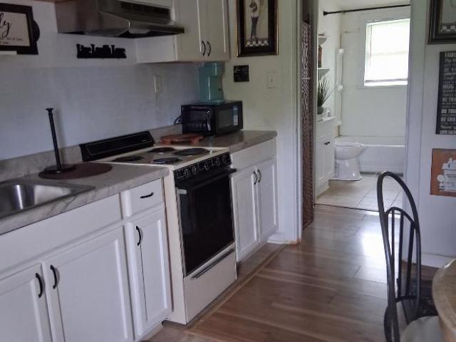 1 Br, 1 bath, Condo 111 Winslow St