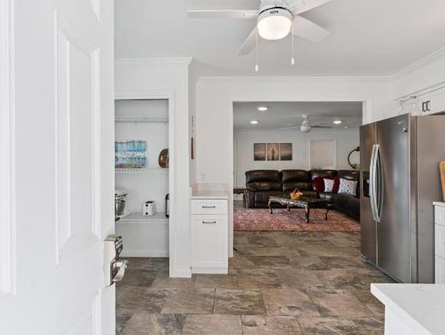 1 Br, 1 bath, Condo 111 Thompson Cove