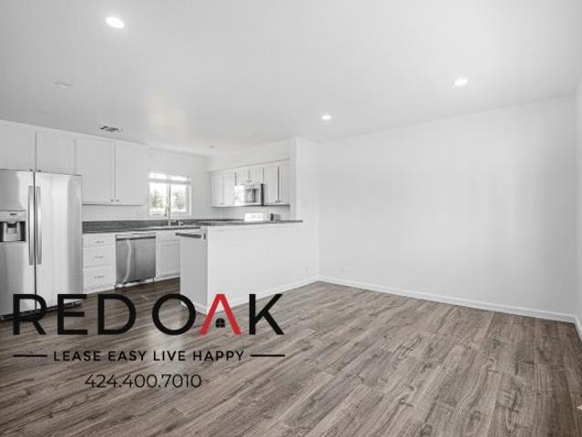 1 Br, 1 bath, Condo 11218 Oxnard St