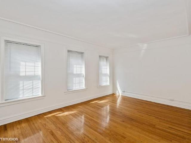1 Br, 1 bath, Condo 1121 Washington