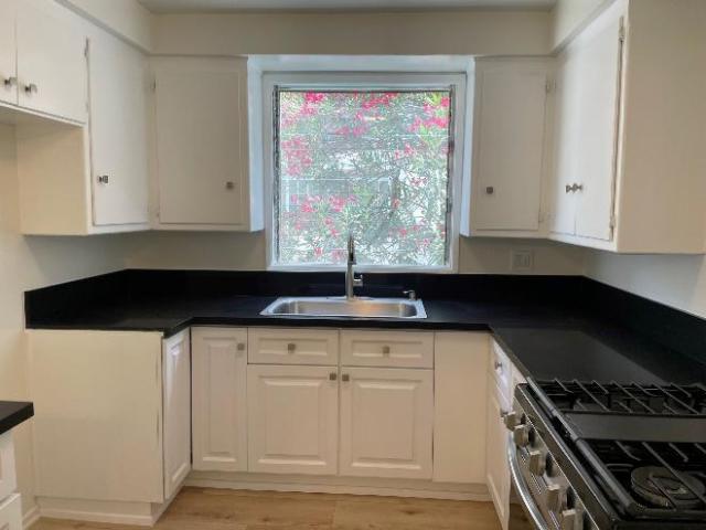 1 Br, 1 bath, Condo 1122 S Clark Dr