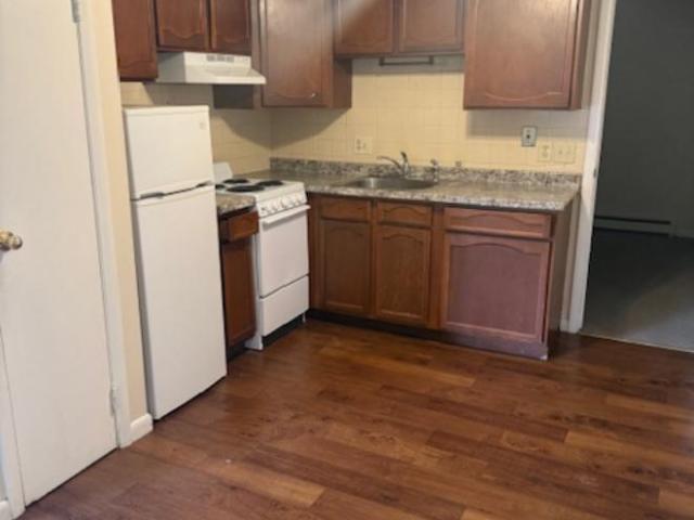 1 Br, 1 bath, Condo 1139 Thorndike St