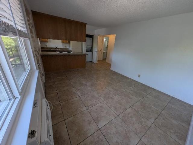 1 Br, 1 bath, Condo 1145 W 2nd Street
