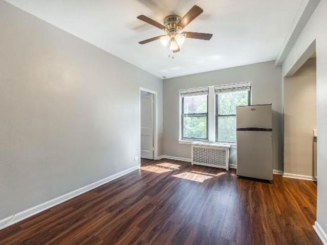 1 Br, 1 bath, Condo 1140 N La Salle Dr