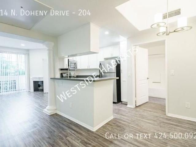 1 Br, 1 bath, Condo 114 N Doheny Drive