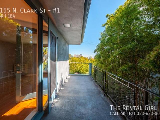 1 Br, 1 bath, Condo 1155 N Clark St