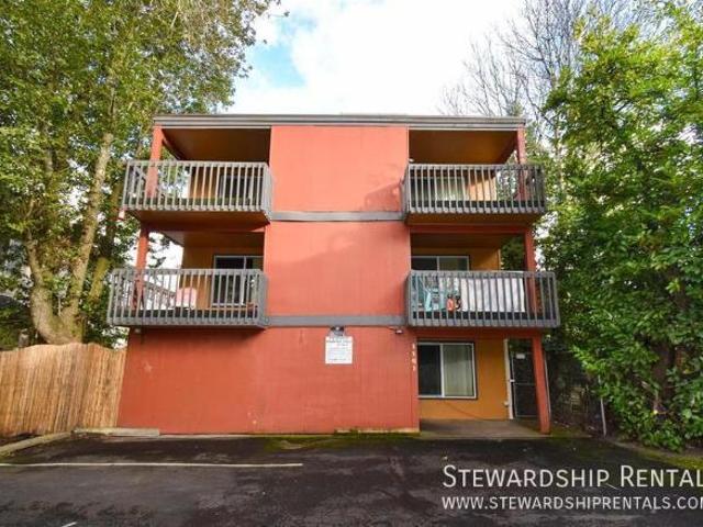 1 Br, 1 bath, Condo 1161 Mill Street