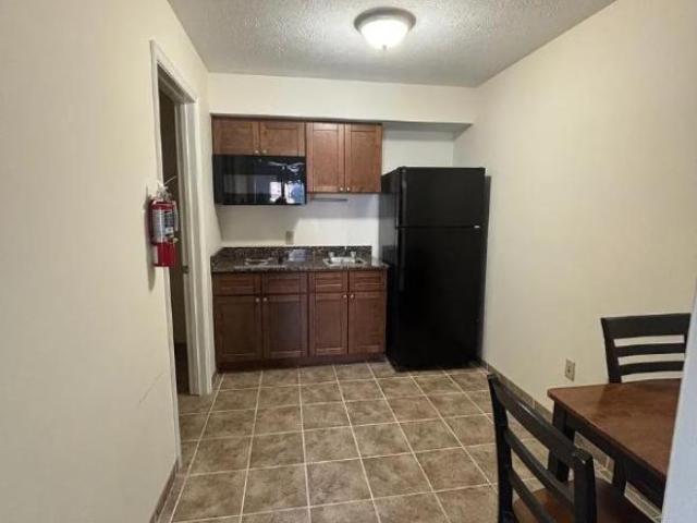 1 Br, 1 bath, Condo 116 N Main Street
