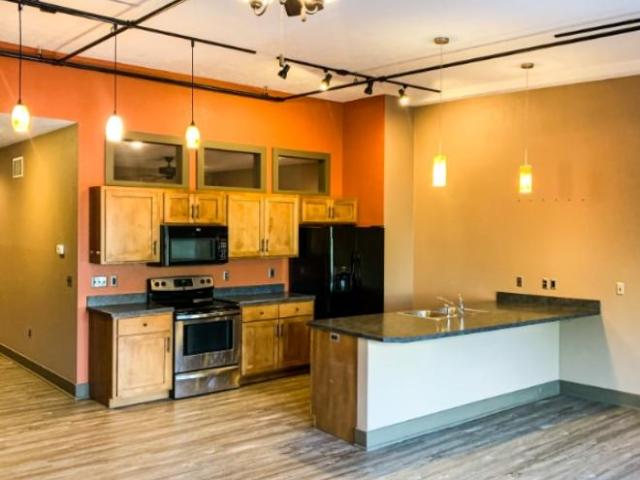1 Br, 1 bath, Condo 116 N Santa Fe Ave