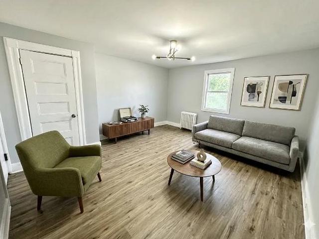 1 Br, 1 bath, Condo 117 4th Ave