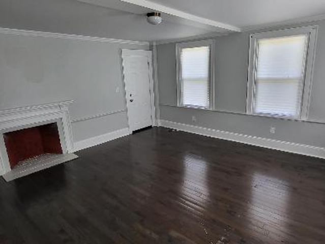 1 Br, 1 bath, Condo 117 Spring St