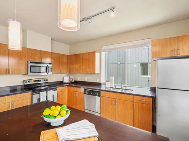 1 Br, 1 bath, Condo 11801 97th Lane