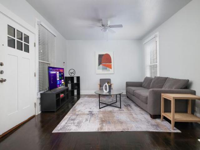 1 Br, 1 bath, Condo 118 Delaware Street