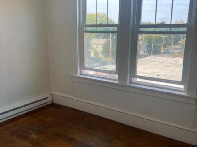 1 Br, 1 bath, Condo 11 Conway St