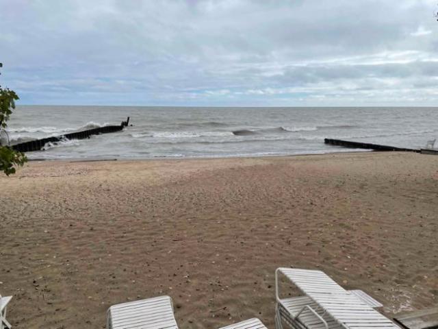 1 Br, 1 bath, Condo 1205 W Sherwin
