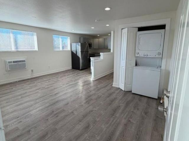 1 Br, 1 bath, Condo 1208 Dallas Street