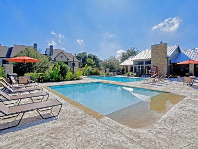 1 Br, 1 bath, Condo 12007 N Lamar Blvd