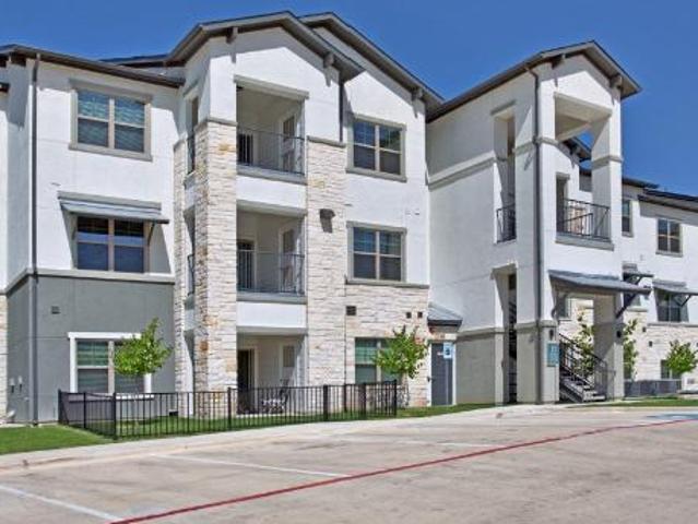 1 Br, 1 bath, Condo 1200 Estancia Pkwy