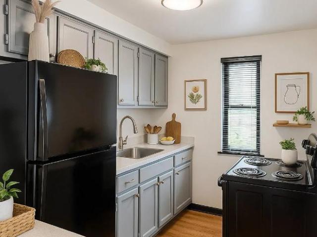 1 Br, 1 bath, Condo 1201 Heeney Ave