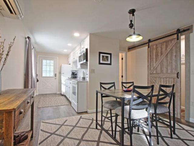 1 Br, 1 bath, Condo 121 A South Railroad St