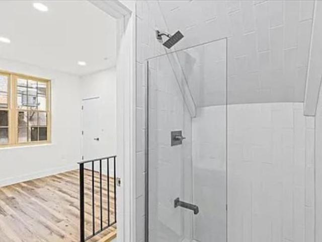 1 Br, 1 bath, Condo 1224 Chancellor St