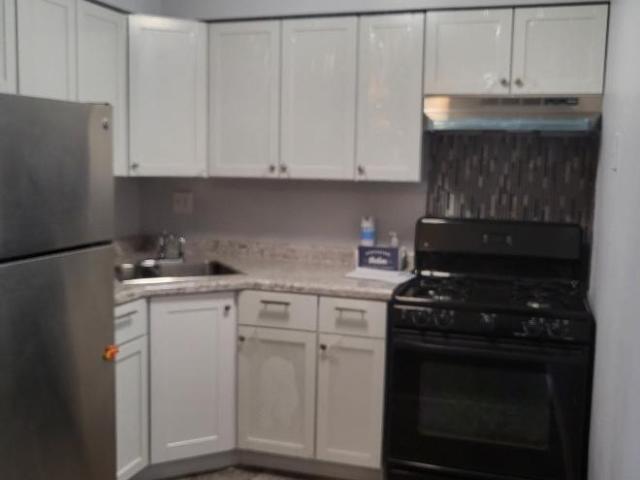 1 Br, 1 bath, Condo 1227 S Harlem