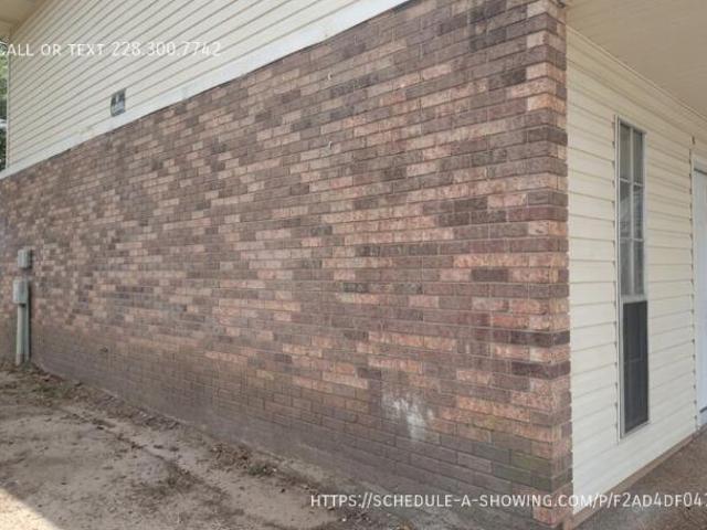 1 Br, 1 bath, Condo 1228 43rd Ave