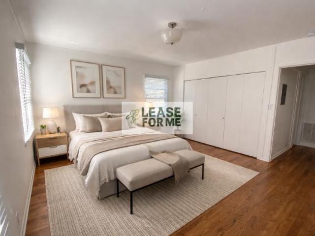 1 Br, 1 bath, Condo 1229 1/2 Smitwhood Dr