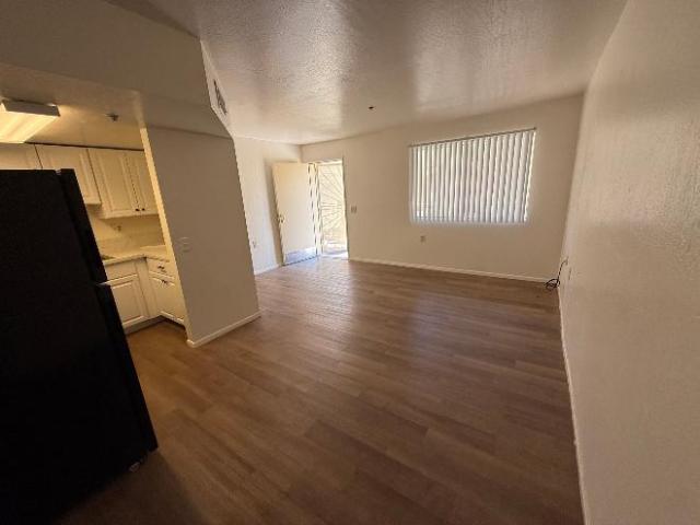 1 Br, 1 bath, Condo 12221 W Bell Rd