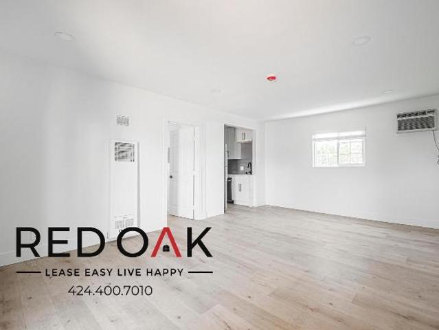 1 Br, 1 bath, Condo 12361 El Rey Place