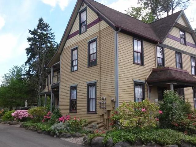 1 Br, 1 bath, Condo 12323 A St S