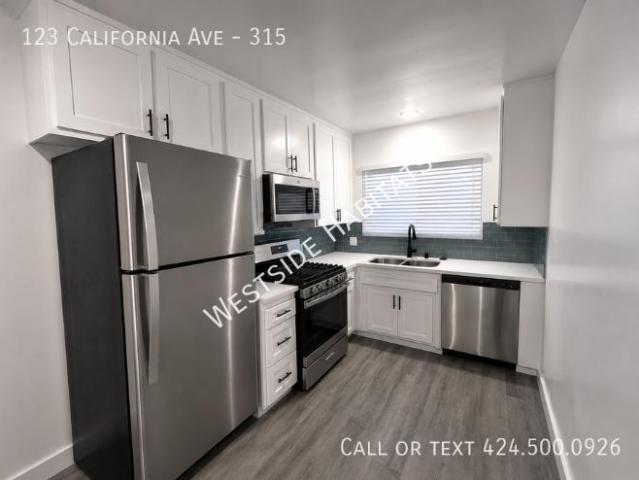 1 Br, 1 bath, Condo 123 California Ave