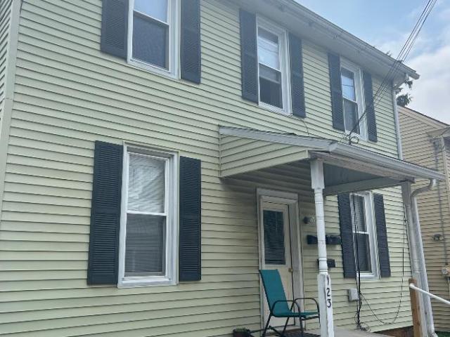 1 Br, 1 bath, Condo 123 Delta St